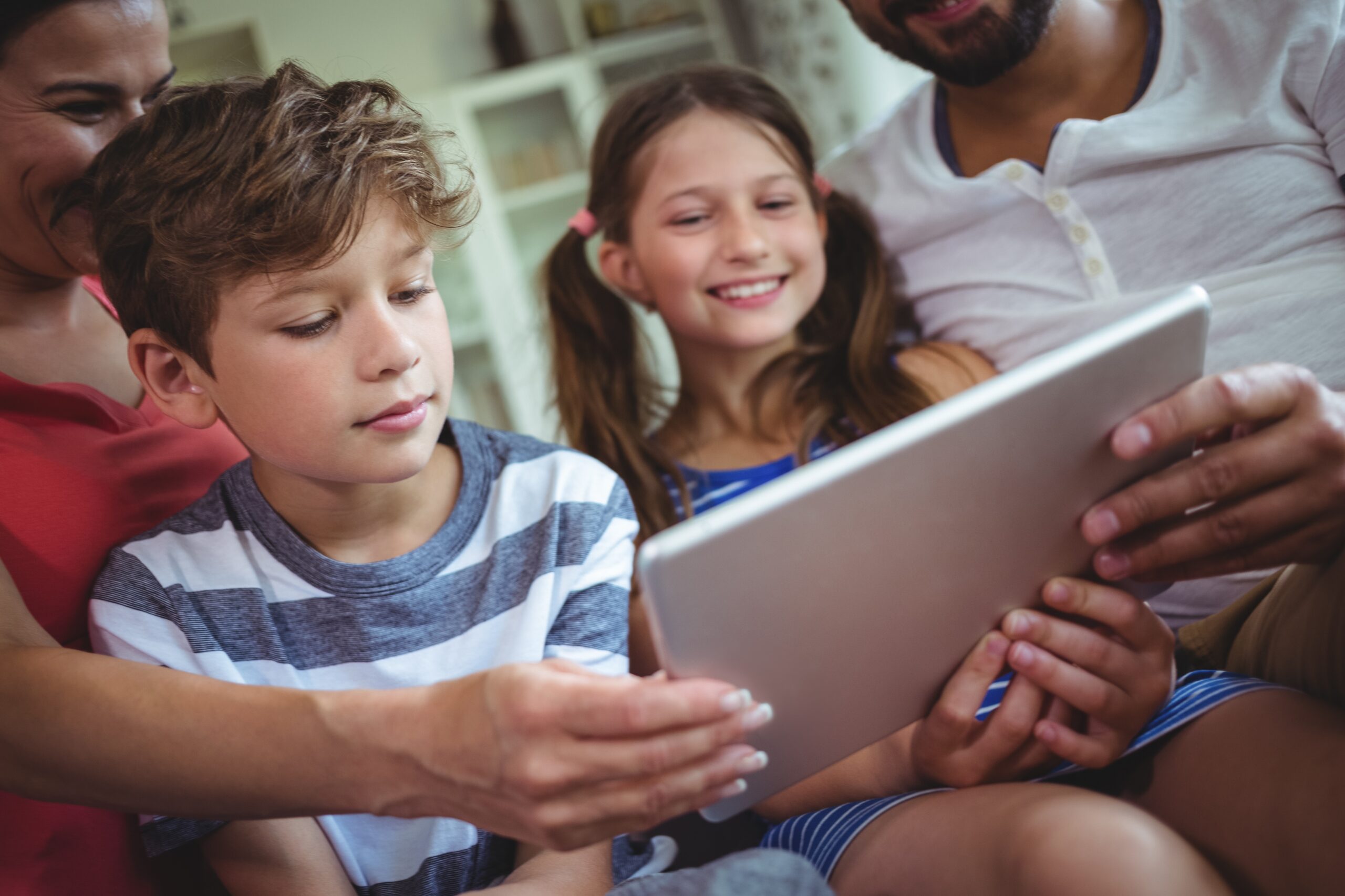 Family using a digital tablet | EHSD